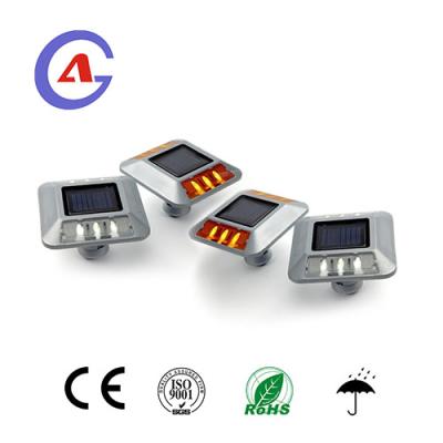 China Flashing reflective aluminum solar powered road markers led solar road stud for sale