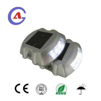 China Blinking led light driveway solar traffic road stud / raised pavement marker for sale