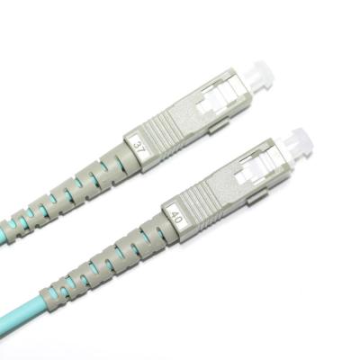 中国 監視カメラの屋内コンピュータWLAN LANのためのFCの繊維光学のパッチ・コードOM3の外の直径2.0-3.0mm 販売のため