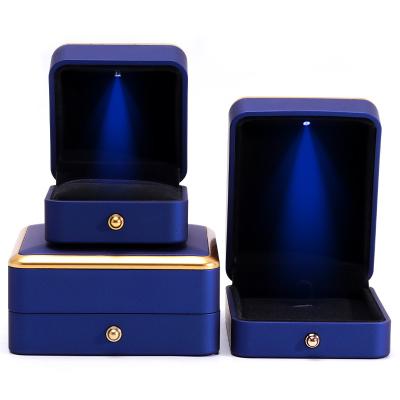 China Custom Square Necklace and Ring Light Blue LED Jewelry Box with Luxury Elegant Style for sale
