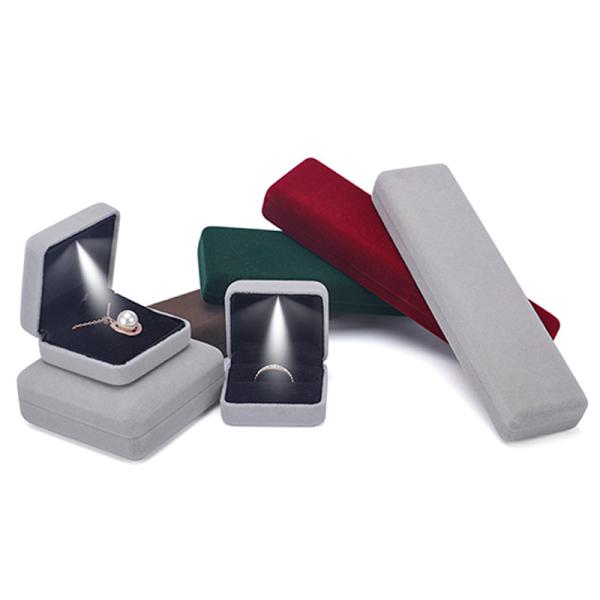 Quality Green Jewelry Box Custom LED Velvet Jewelry Package with Luxury and Custom Ring for sale