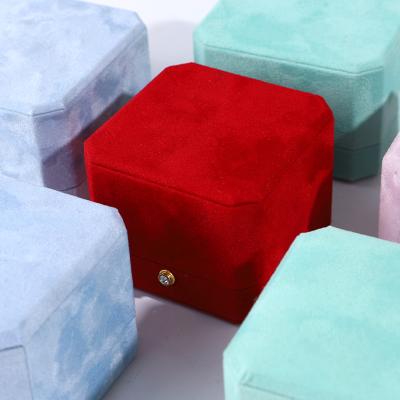 China Hanhong Custom Rings Jewelry Box Packaging with Customized Size and Customer's Logo for sale