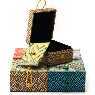 중국 금색 사틴 보석 보관 상자 클래식 목걸이 Pendant by Hanhong in Style 판매용