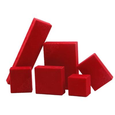 중국 벨벳 재료 한홍 맞춤 엠보스 레드 주얼리 박스 목걸이와 반지 6*6*4.6cm 판매용