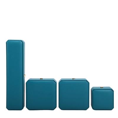 China Hanhong Crown Shape Cyan PU Leather Jewelry Box Ideal for Bracelets Earrings and Rings for sale