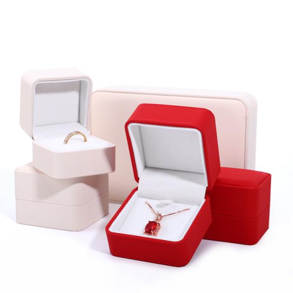 Quality Customized PU Leather Necklace Box for Customized Luxury Jewelry Packaging for sale