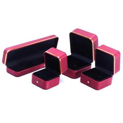 China Red Grade Leather Jewelry Box for Newest Style Rectangle Bracelet Necklace Watch Gift for sale