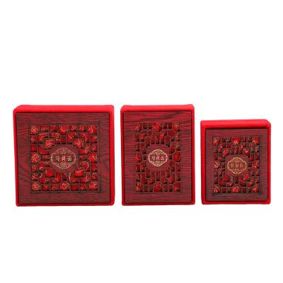 Cina Logo personalizzato colore gioielleria in legno scatola per anelli bracciali con confezione espositiva in vendita