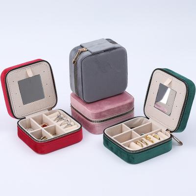 Cina High End Elegante Gioielleria Scatola di Stoccaggio Soft Velvet Gioielleria Organizzatore Viaggio Con Specchio in vendita