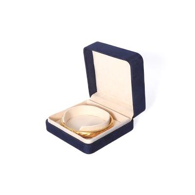 Cina China Manufacturing Wholesale Premium Blu Jewellery Packaging Box Custom Hign End Big Jewelry Set Collare Bracelet Earrings Ring Packaging Handmade Square Velvet Blue Jewelry Box With Logo in vendita