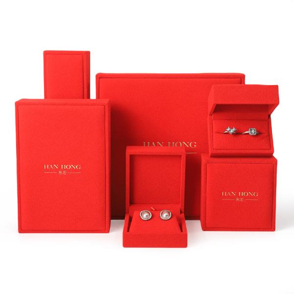 Quality high end velvet square red jewelry box for bracelet Necklace ring packaging for sale