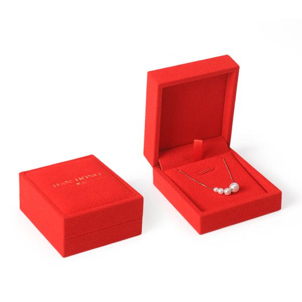 Quality high end velvet square red jewelry box for bracelet Necklace ring packaging for sale