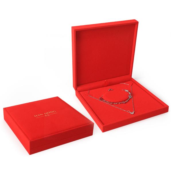 Quality high end velvet square red jewelry box for bracelet Necklace ring packaging for sale