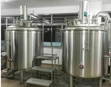 Cina 1000Ltr SUS304 ha personalizzato la birra alla spina che fa l'ingombro a pavimento dell'attrezzatura 15M2 in vendita