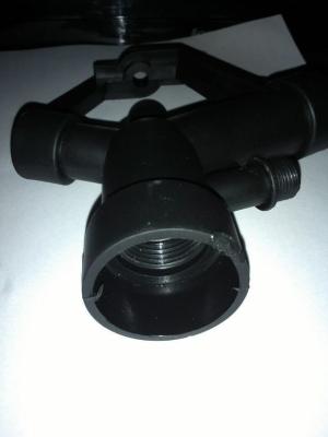 China SPRITZEN-Schraubenrohr pp. GF20 Mateiral zerteilt Automobilglasfasermaterial zu verkaufen