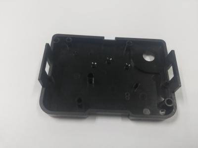 Cina Stampaggio ad iniezione di plastica di colore nero per la copertura dell'orologio con acciaio 1,2343 in vendita