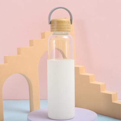 Cina Borosilicate Glass Portable Water Bottles Personalized Stylish Customized in vendita