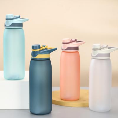 Cina Matte Color Finish Hydra Tritan Plastic Bottles With Time Marker Design in vendita