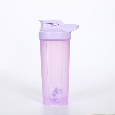Cina Capacità di plastica libera variopinta di BPA Shaker Bottles With Shake Ball 700ml grande in vendita