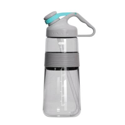 Cina grandi Tritan bottiglie di plastica di sport di 1500ml per i giocatori di football americano 1,5 litri in vendita