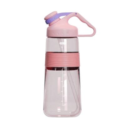 Cina grandi Tritan bottiglie di plastica di sport di 1500ml per i giocatori di football americano 1,5 litri in vendita