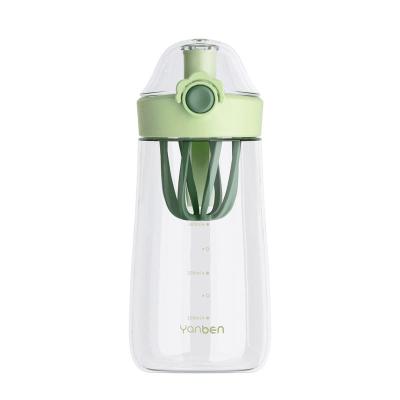 China O esporte plástico da água do ODM Eastman Tritan engarrafa a garrafa de Infuser do fruto à venda