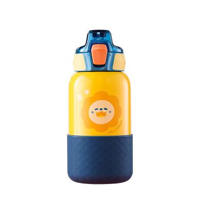 Cina bottiglia di acqua termica della boccetta di vuoto della bottiglia della bevanda di acciaio inossidabile 560ml per i bambini della scuola in vendita