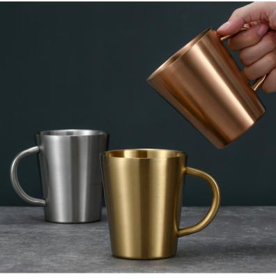 中国 300ml BPAの自由なステンレス鋼のハンドルが付いているコップによって絶縁される金属のコーヒー・マグ 販売のため