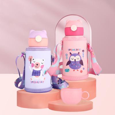 Cina bottiglia di acqua isolata vuoto delle bottiglie di acqua dei bambini di acciaio inossidabile di 15.5oz 500ml in vendita