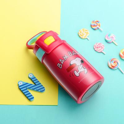 Cina Le ragazze della scuola colano la bottiglia isolata vuoto dell'acqua della prova con paglia 350ml in vendita