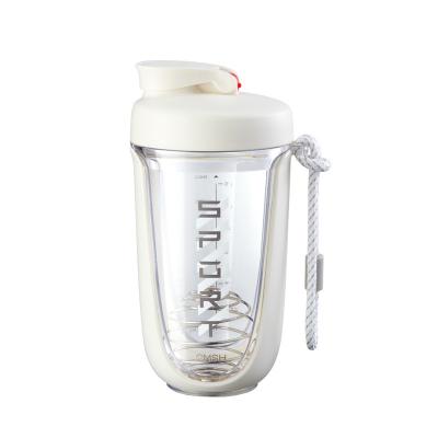 Cina Bevanda su ordinazione Shaker Bottle 600ml della proteina con la palla del miscelatore in vendita