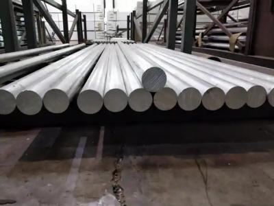 Cina Legatura di alluminio 1060 6026 6061 5083 7085 5A06 2A12 Ly12 5754 1070 Fusione anodizzata a canna rotonda per tonnellata in vendita