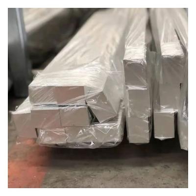 China Custom Size 6063 6082 6061 6000 Series Aluminum Extruded Bars with Tolerance ±1% for sale