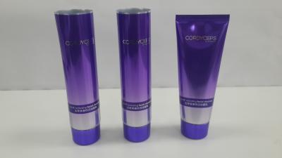 中国 電気版の帽子が付いている積層の管の容器を包むGloosyの化粧品 販売のため