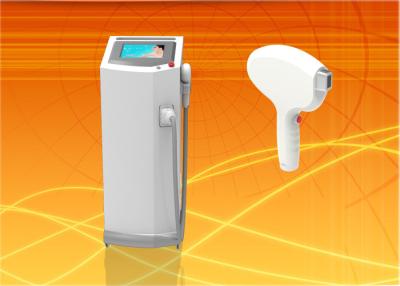 中国 Mulriple の冷却のダイオード レーザーの毛の取り外し機械、808nm 半導体レーザーの美装置 販売のため