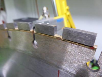 中国 高周波溶ける誘導加熱ろう付け機械30kw携帯用鋸歯 販売のため