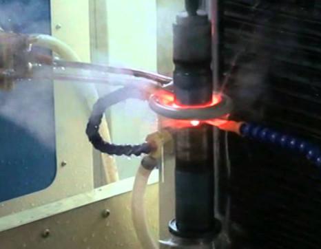 Gear High Frequency Vertical Induction Hardening Quenching Machine - Operation View