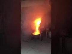 Oven voor het smelten van koper en ijzer en staal