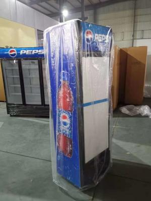 Cina Gabinetto refrigerato verticale della bevanda di conservazione di esposizione di Coca-Cola Pepsi dell'armadietto della porta di serie di vetro dell'oro in vendita