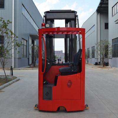 Cina 1.5ton Very Narrow Aisle VNA electric pallet forklift Stacker 1.5t 3 Way Electric Forklift in vendita