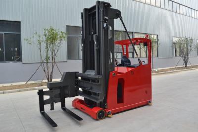 Cina Seated type VNA Forklift 1.5T max lifting height 10m Trilateral Forklift 3-Way pallet stacker fo Narrow Aisle Warehouse in vendita