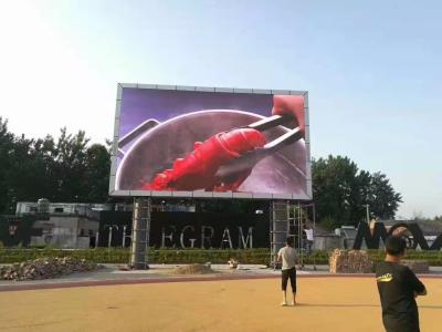 China High Waterproof Level OOH Advertising LED Display with RGB LED and Customized Panels for sale