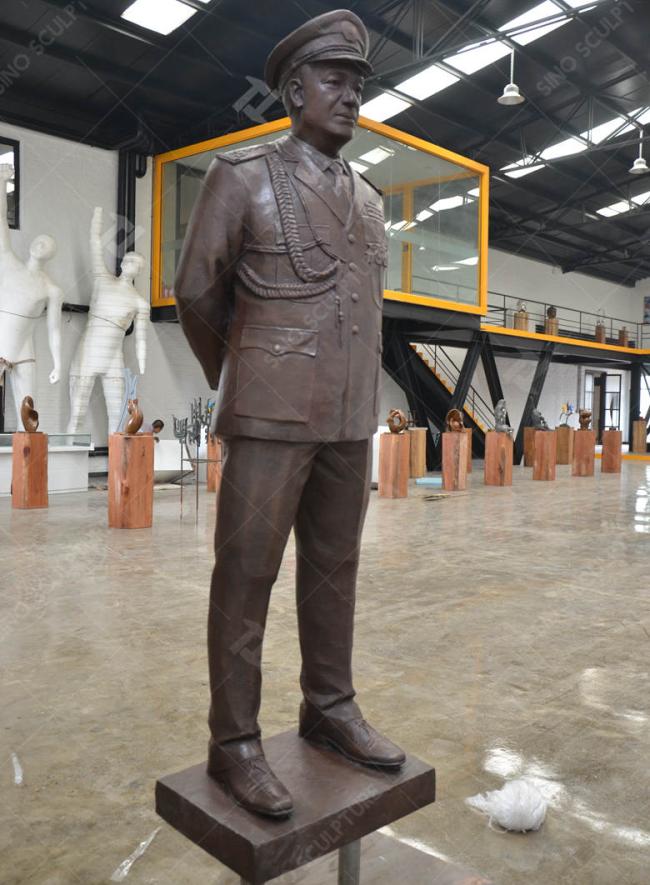 Custom bronze cast statue