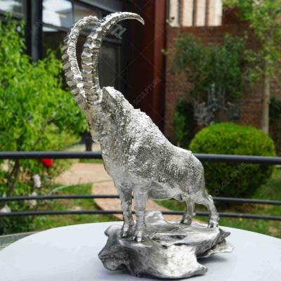 China Escultura de cabra de combate de acero inoxidable fundido a medida para venta al por mayor for sale