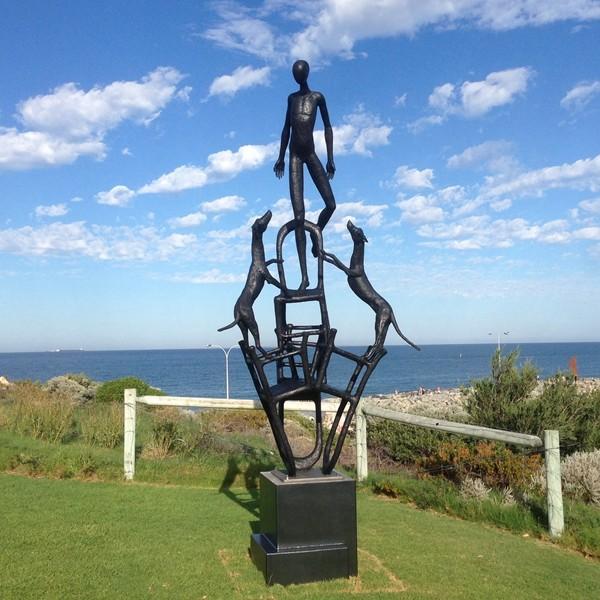 Quality Outdoor Large Bronze Sculpture Man And Dogs Standing In Solidarity for sale