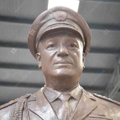 Cina Grandezza naturale Scultura in bronzo antico Sculture in bronzo in silicone esterno Statue commemorative in vendita