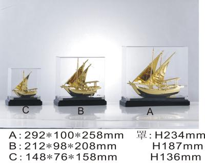 China Grave o modelo de navio dourado do metal árabe do barco do negócio com chapeamento de ouro 24k à venda