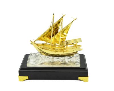 China Artístico grave presentes chapeados dourados do modelo/lembrança de navio do metal à venda