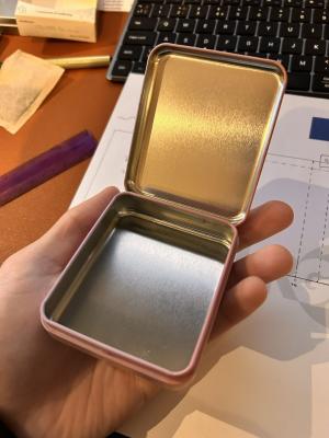 China Durable Food Grade Tinplate Candy Container Eco Friendly Recyclable 95x60x20mm for sale