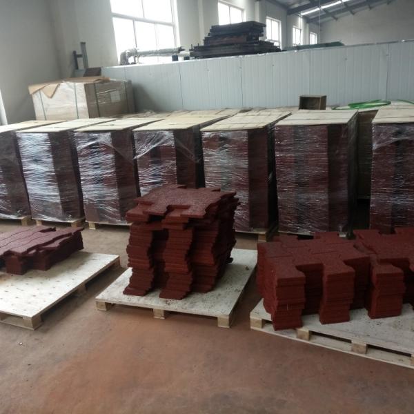 Quality 200*140mm 180mm*140mm Horse Stable Rubber Floor Ultraviolet Proof Horse Stall for sale